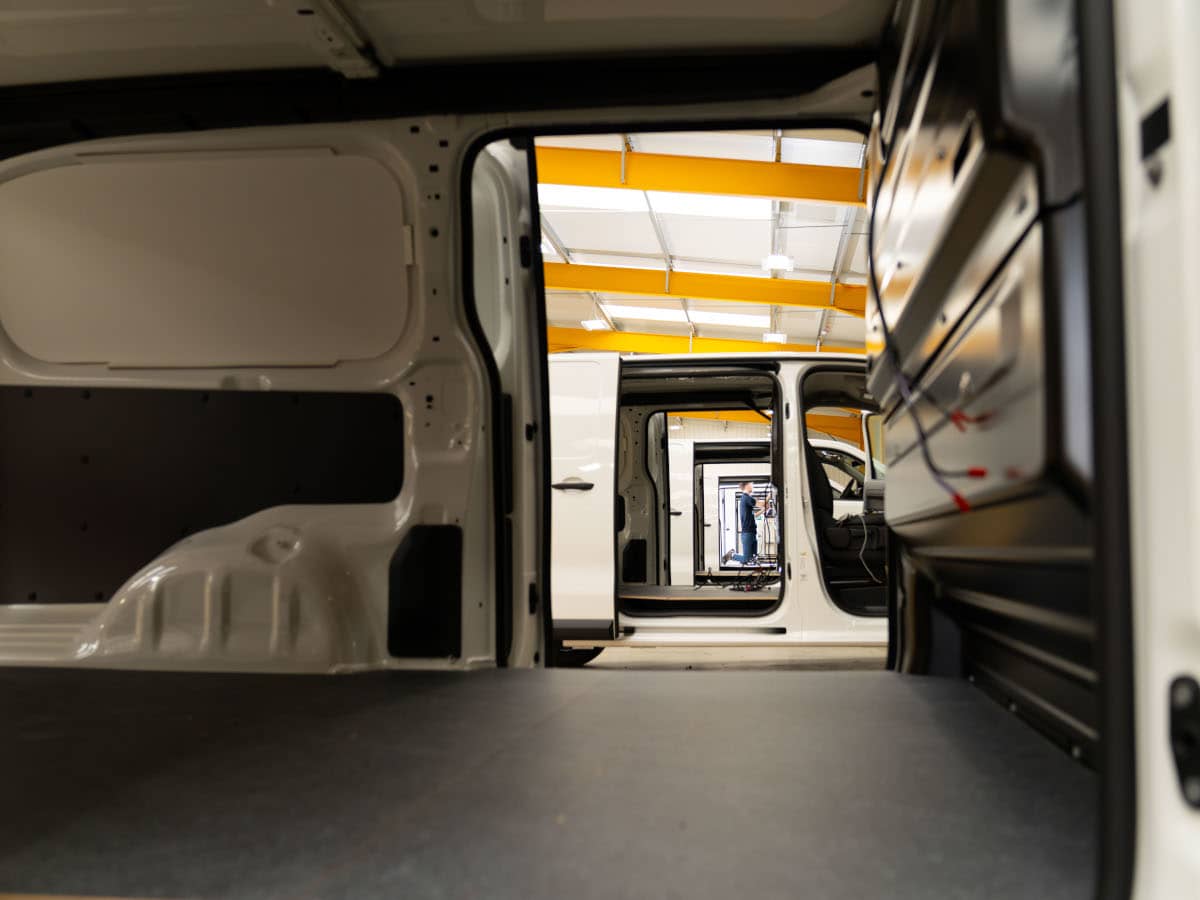 Van Racking For Fleet - Capabilties and Solutions | bott UK