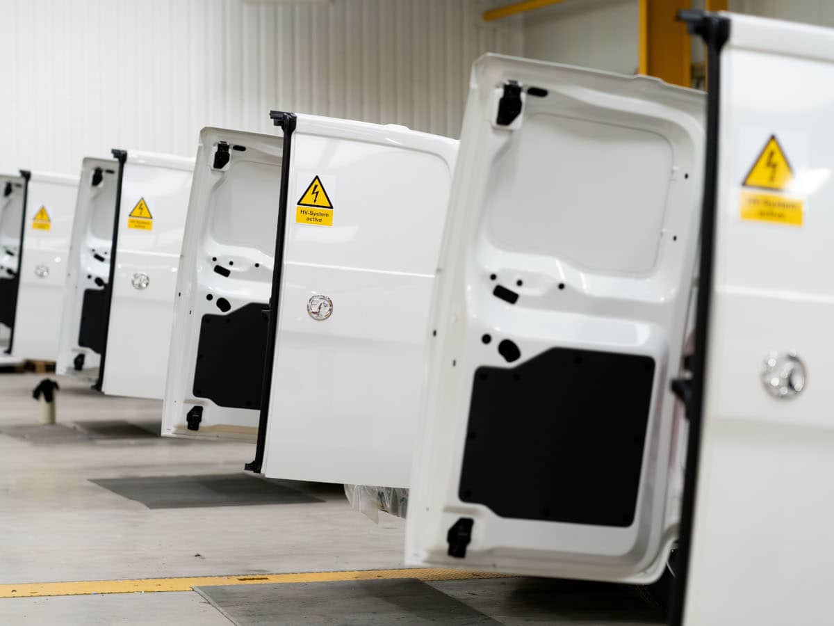 Van Racking For Fleet - Capabilties and Solutions | bott UK